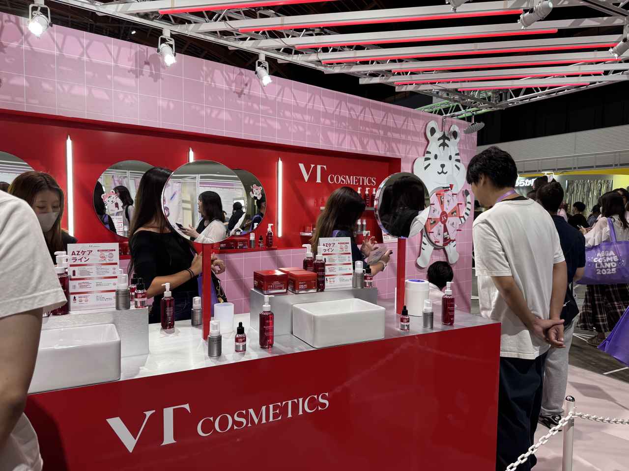 Qoo10史上最大規模のビューティーフェス♡「MEGA COSME LAND 2025」有明GYM-EXにて開催 - カワコレメディア
