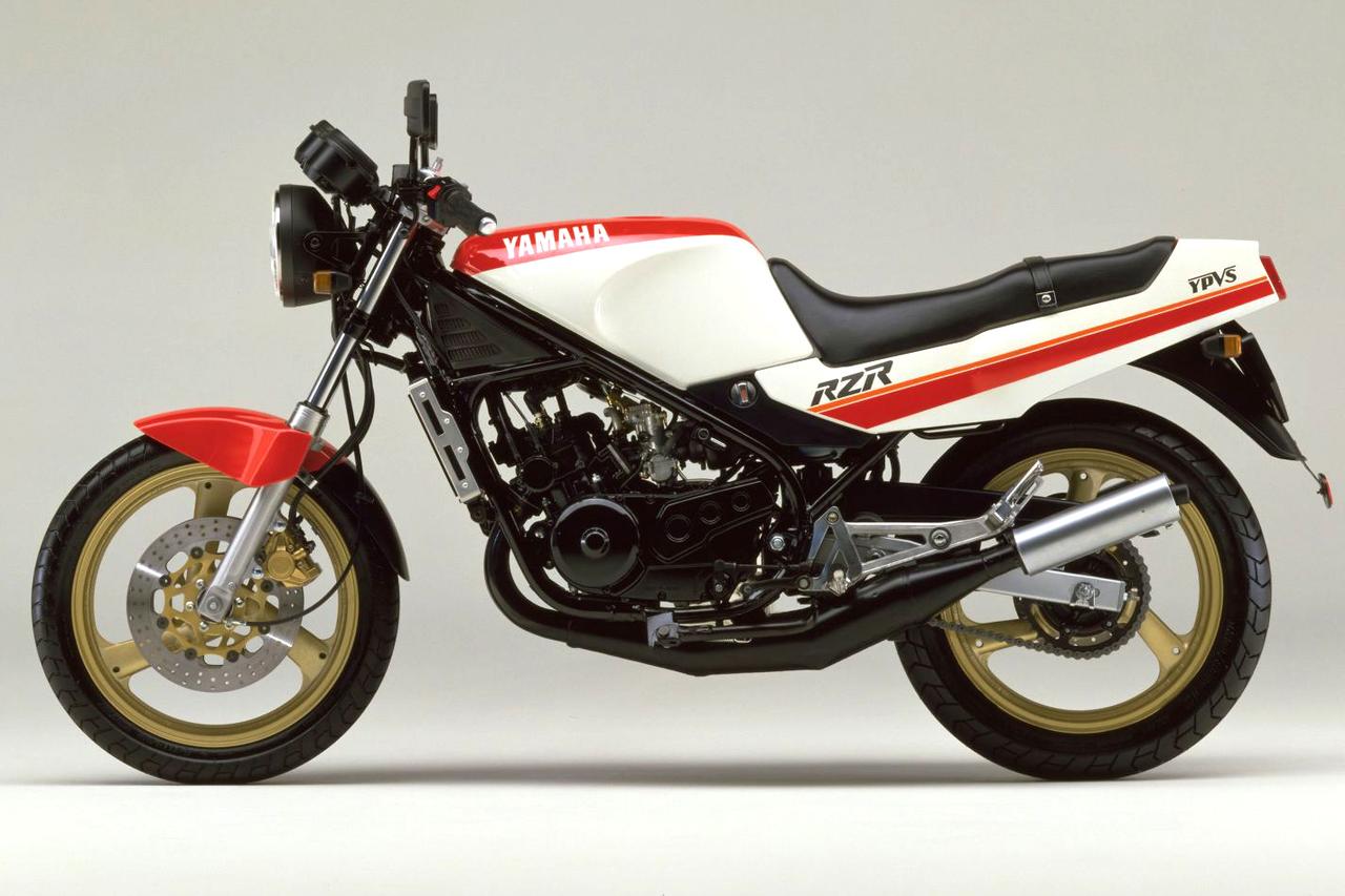 RZシリーズ Part.2「RZ250R/RR」市販モデル初の可変排気バルブ「YPVS」を搭載したRZの最終形態 -1983〜1988年-【心に残る日本のバイク遺産】2サイクル250cc史 編 ...