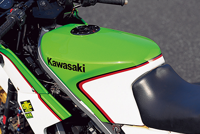 KAWASAKI「KR250/S 」ワークスレーサーKR250ゆずりのタンデムツインエンジン -1984〜1985年-【心に残る日本のバイク ...