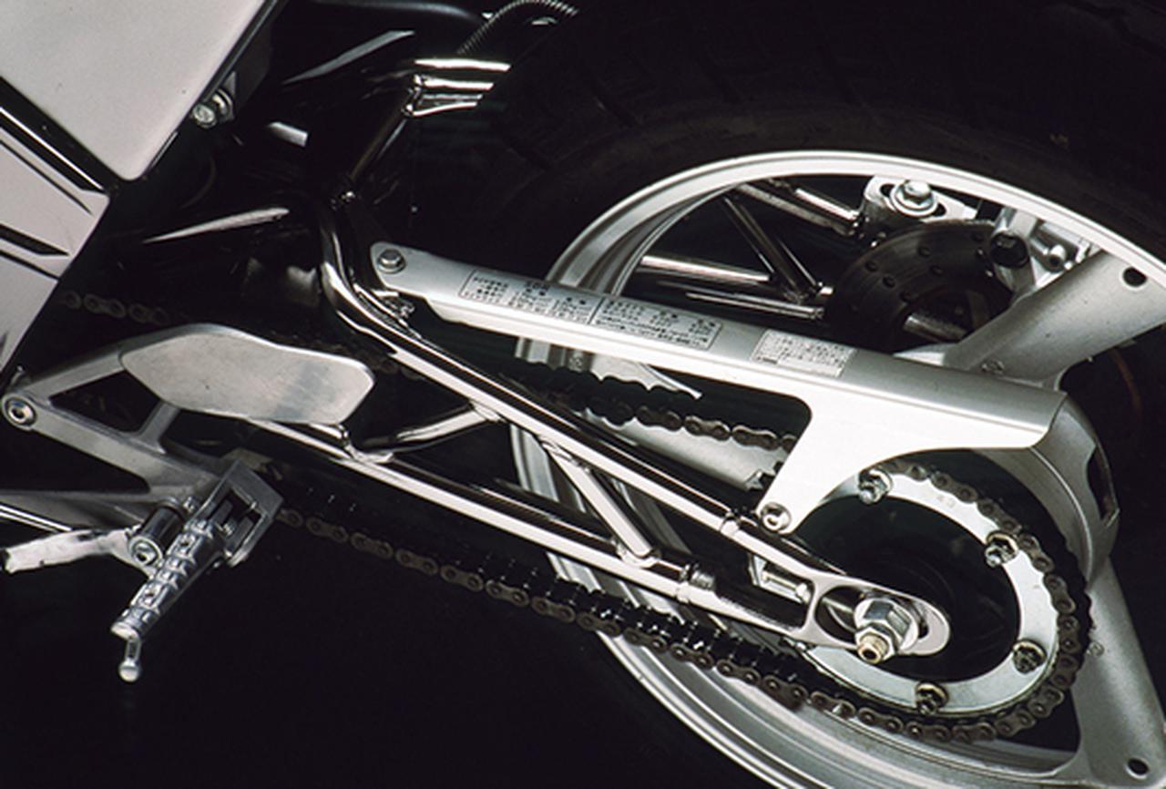 YAMAHA「SDR」200ccの2スト単気筒ワインディングスペシャル -1987年-【心に残る日本のバイク遺産】2サイクル250cc史 編 - webオートバイ