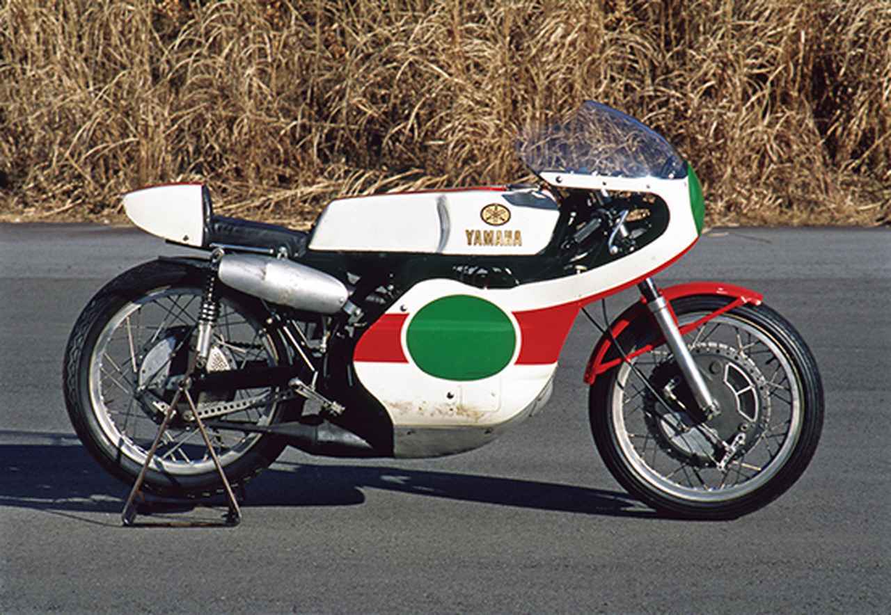 半世紀前に250ccのV4が存在した!「YAMAHA RD05A」【心に残る日本のバイク遺産】2サイクル250cc史 編 - webオートバイ