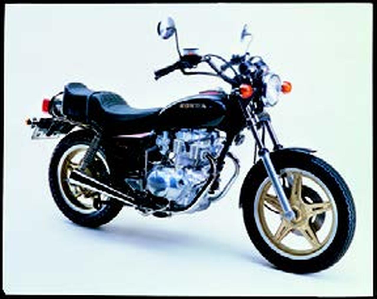 ホンダ CM400T 1980 年7月 - 日本バイク100年史アルバムの続きを見る - webオートバイ