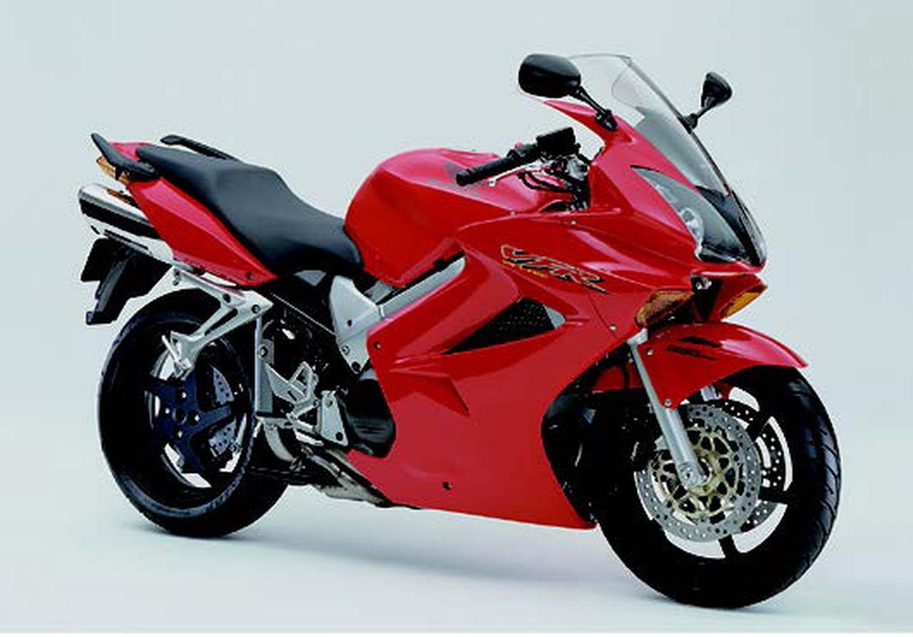 ホンダ VFR 2002 年1月 - 日本バイク100年史アルバムの続きを見る - webオートバイ