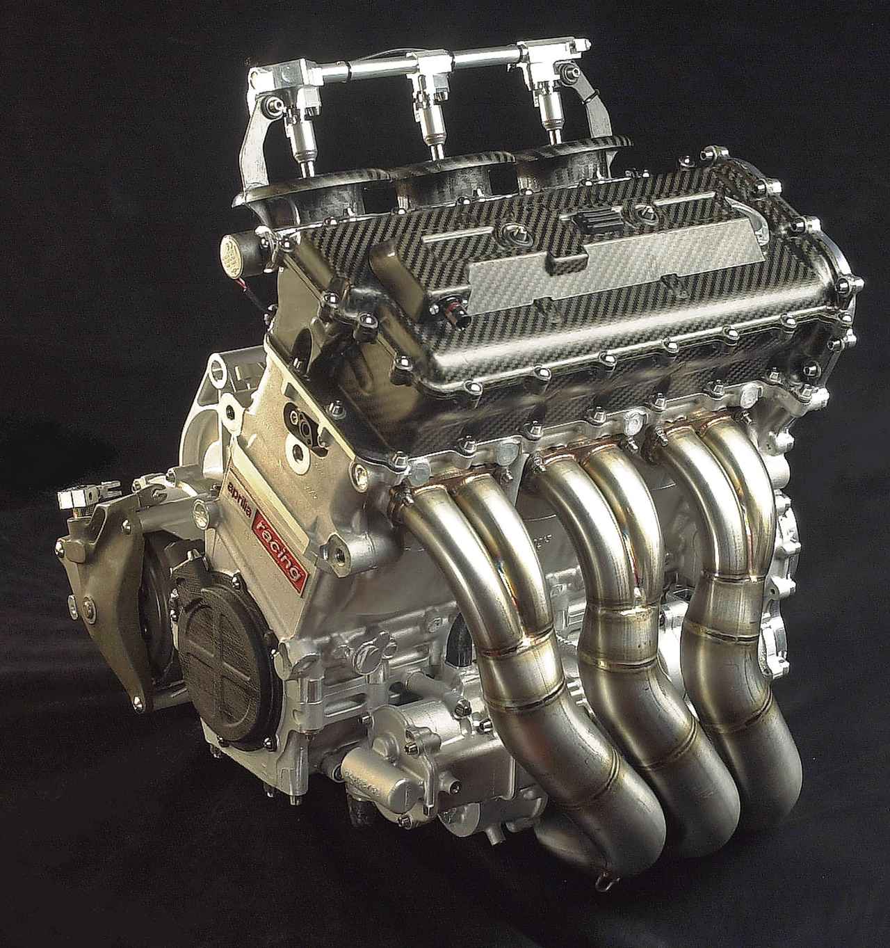 【MotoGP創成期④】WGPからMotoGPへ「4サイクル990㏄時代の初代GPマシンたち」＜APRILIA RS-3 編＞-2002年 ...