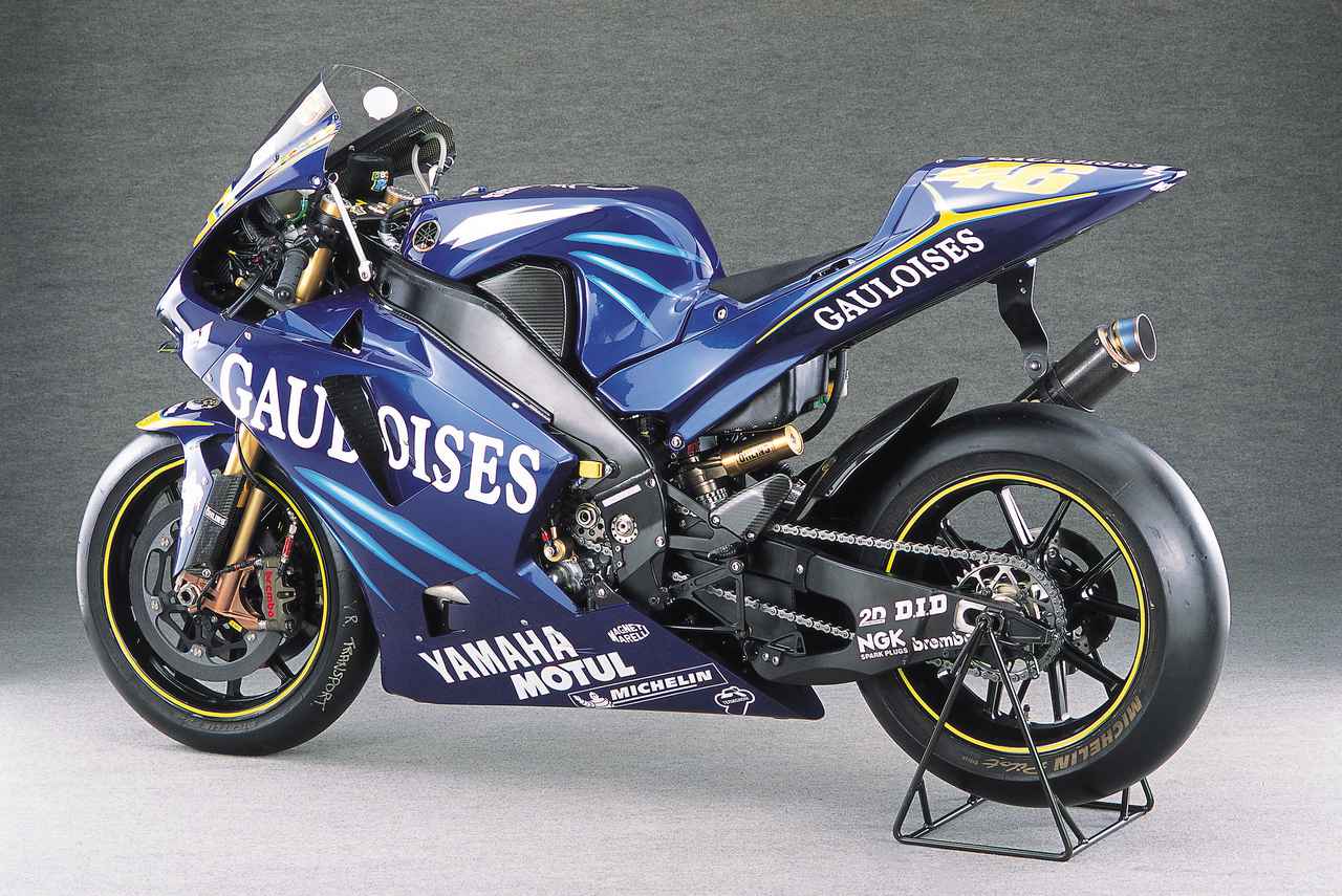 【MotoGP創成期】YAMAHA YZR-M1（2004）前編 〜WGPからMotoGPへ “4サイクル990㏄時代の初代GPマシンたち ...