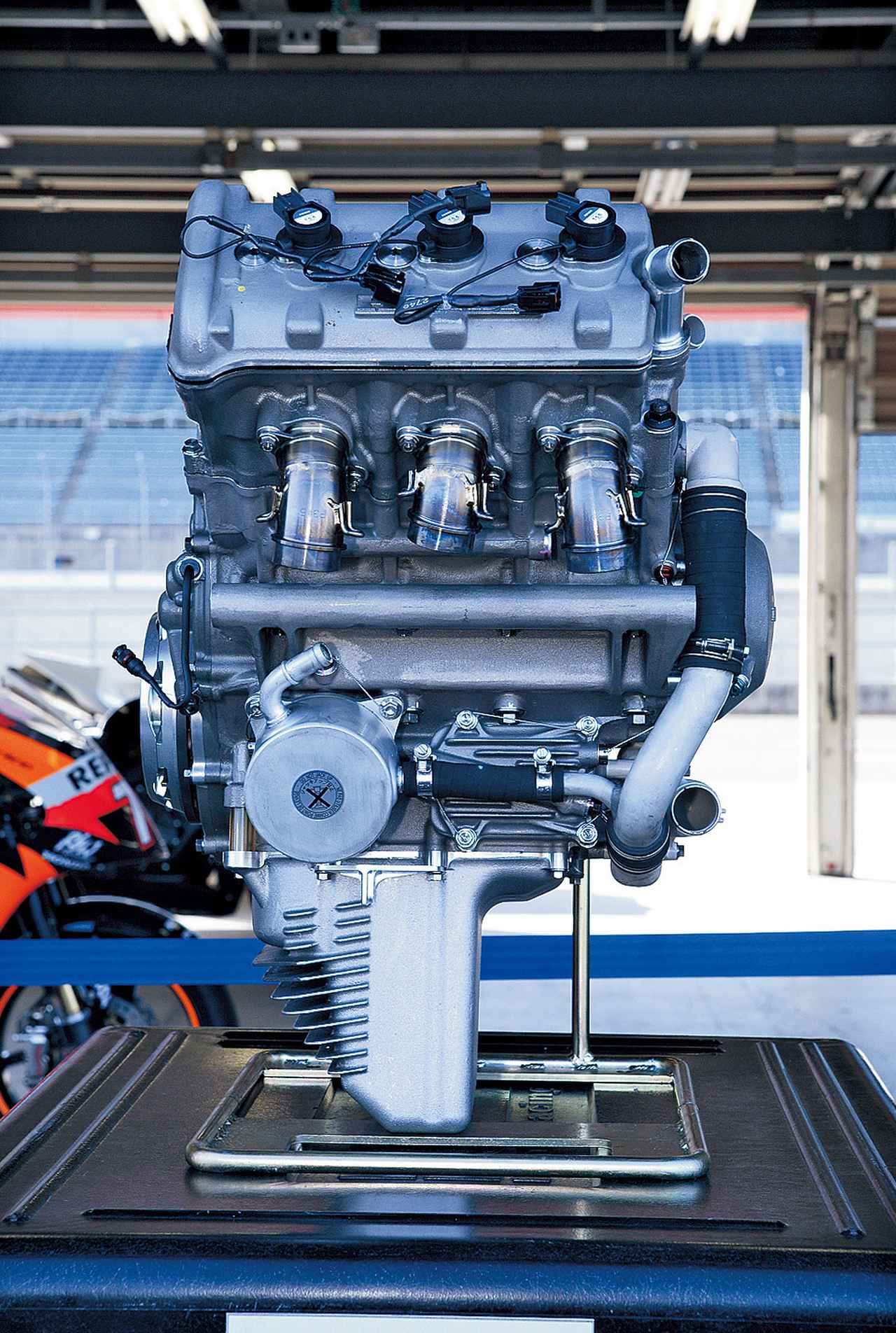 【MotoGP創成期】HONDA RC211V（2006）徹底解剖 「2種類の211Vで8勝を挙げたホンダの2006年」＜後編＞ - webオートバイ