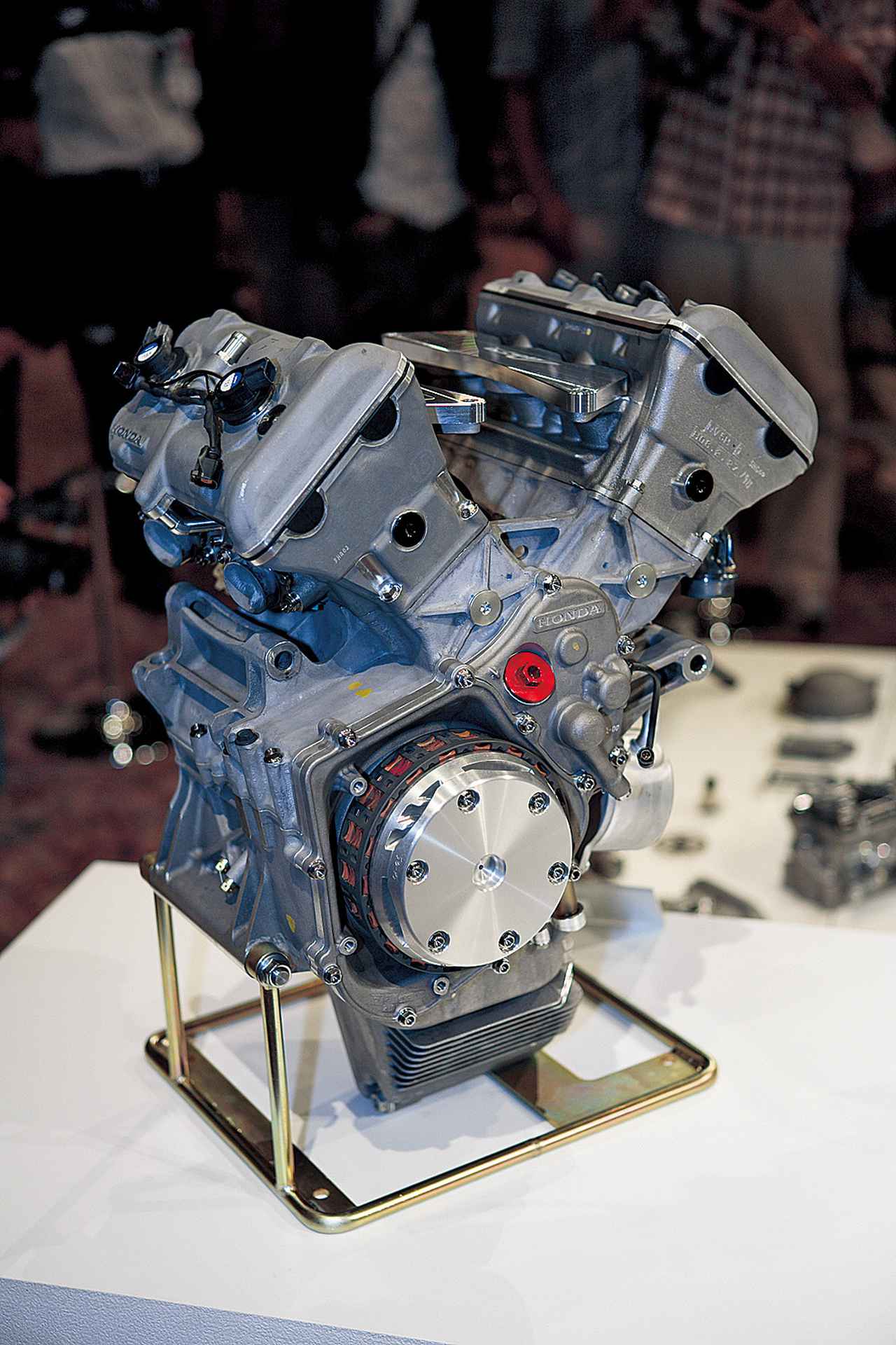 【MotoGP創成期】HONDA RC211V（2006）徹底解剖 「2種類の211Vで8勝を挙げたホンダの2006年」＜後編＞ - webオートバイ