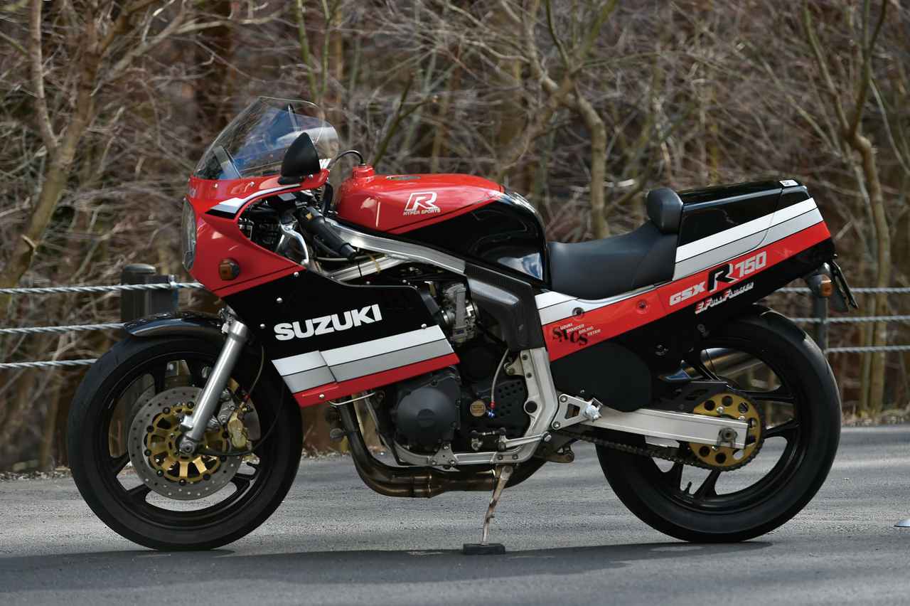 【速さの品格。】直4大型の革新「SUZUKI GSX-R750」＜ミスター・バイクBG＞ - webオートバイ
