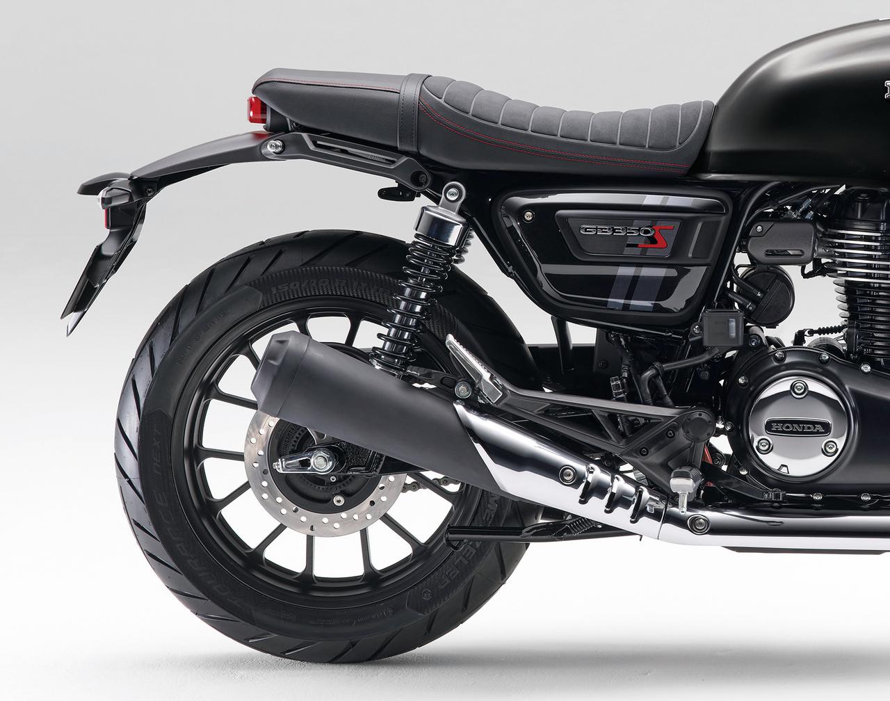ホンダ「GB350S」の特徴を解説！ スタンダードモデル「GB350」とのちがいをチェック - webオートバイ