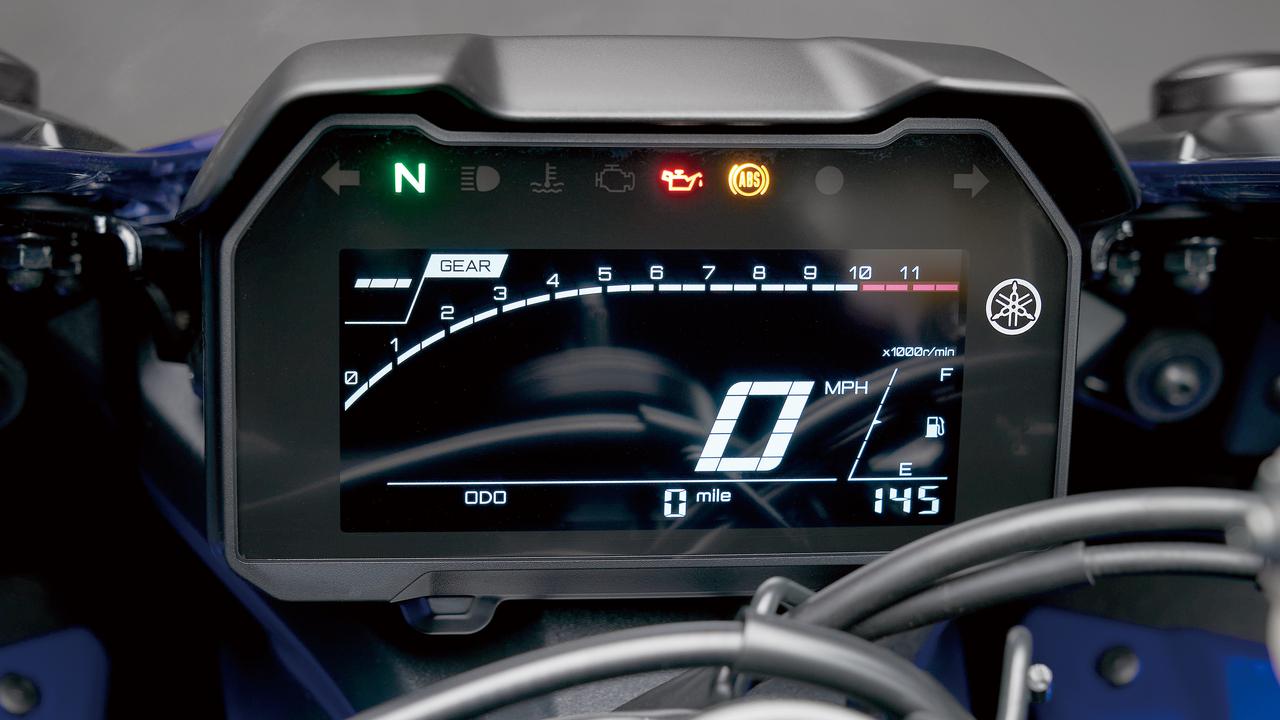 ヤマハの新型車「YZF-R7」を徹底解説｜爽快な走りと扱いやすさが光る等身大のスーパースポーツ (1/3) - webオートバイ