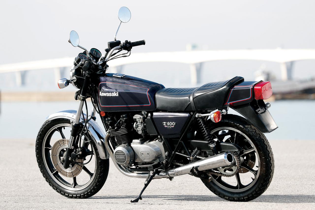 伝説のヨンヒャク、カワサキ「Z400FX」を解説｜高性能4気筒の完成度の高さで一世を風靡した名機【バイクの歴史】 - webオートバイ