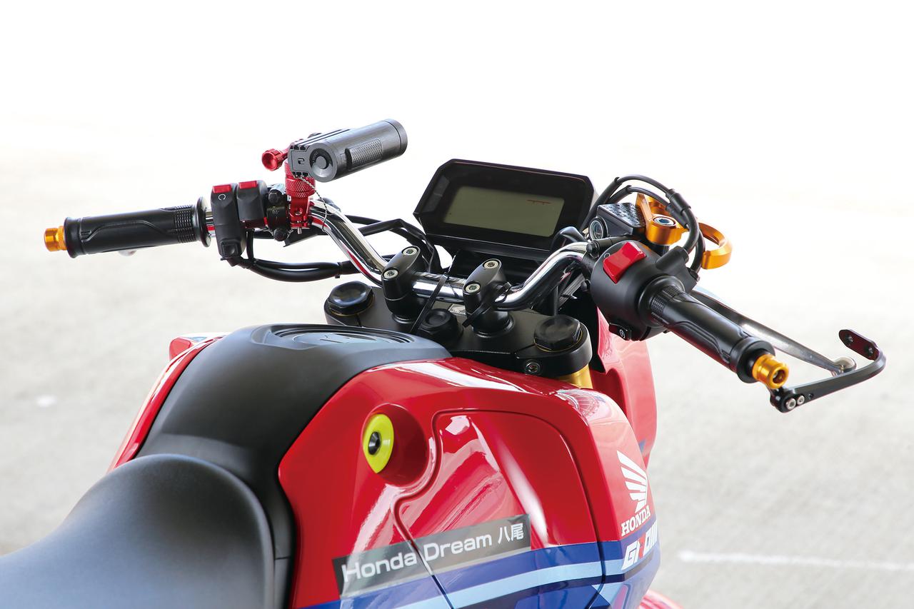 レースベース車の購入方法やカスタムの参考になるかも！ ぱわあくらふと仕様のHRC グロムをチェック - webオートバイ