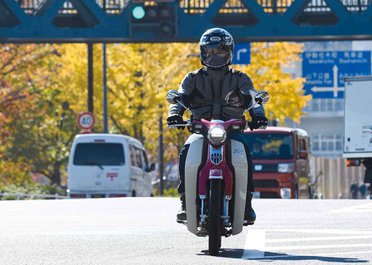 ホンダ「スーパーカブ C125」の2023年ニューカラーがシブい！ 新色2色+継続色1色の3カラーをラインナップ - webオートバイ