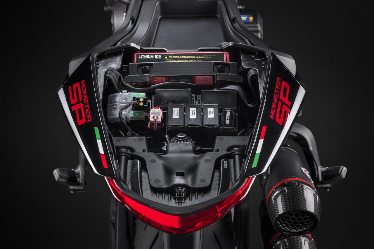 ドゥカティ「モンスターSP」新登場｜足回り、電子制御デバイスを大きくアップグレード！ 軽量化も進めてスポーティさをプラス - webオートバイ