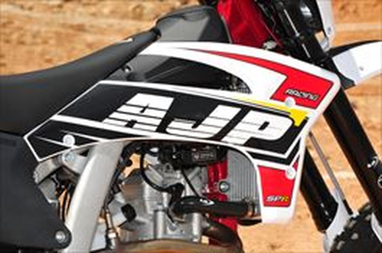 2番目の画像 - 【写真10枚】AJP「SPR250」 - webオートバイ