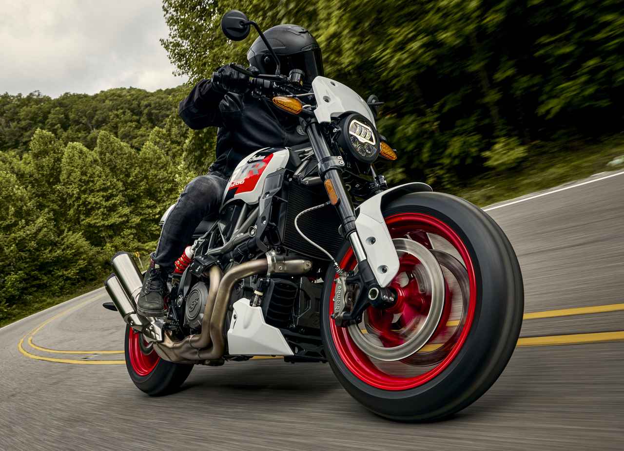 インディアン「FTR」シリーズの2023年モデル情報｜新たなバリエーション「FTRスポーツ」が登場 (1/2) - webオートバイ