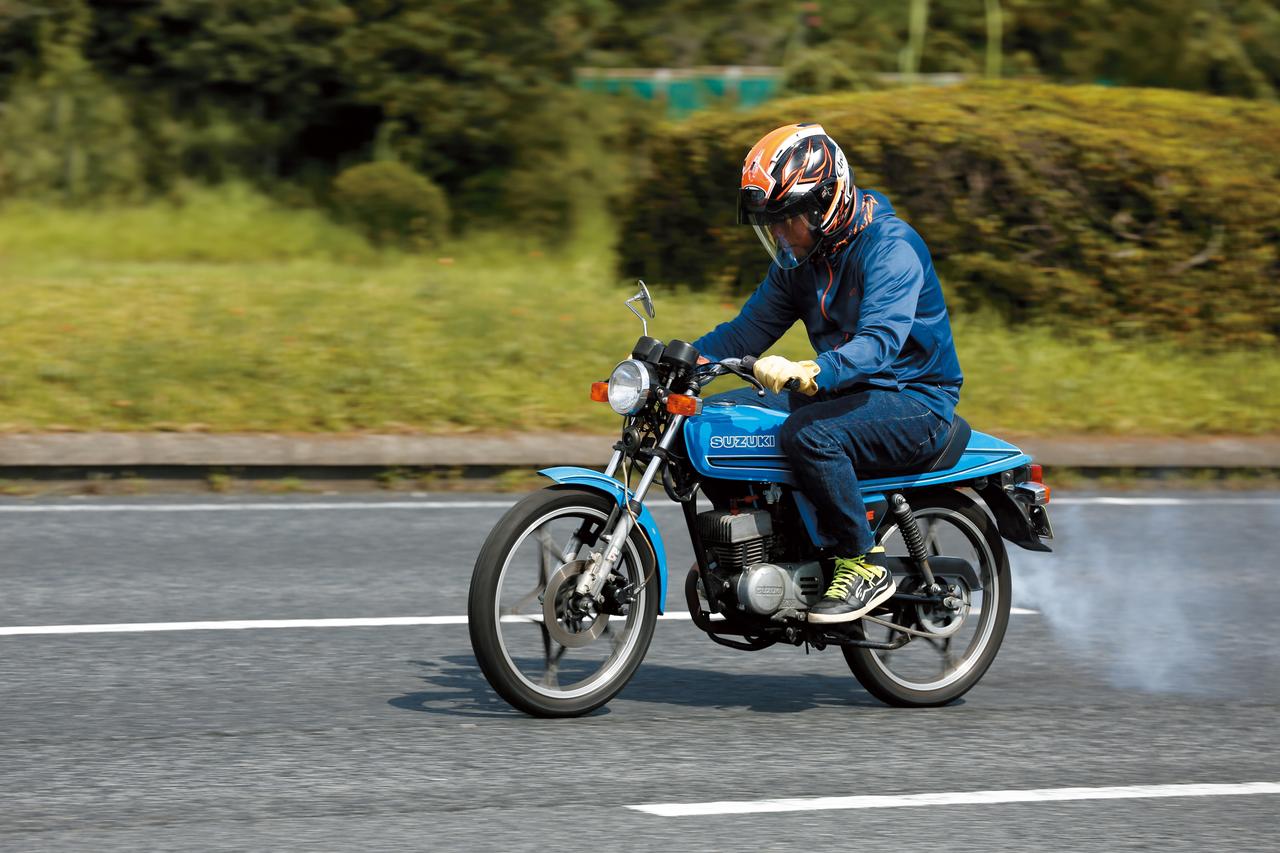 【絶版名車インプレ】スズキ「RG50E」｜想い出は紫煙の彼方に (2/2) - webオートバイ