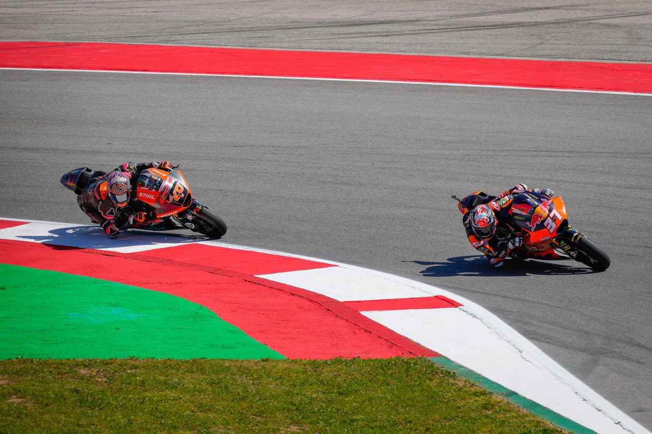 【2023 Moto2 開幕戦ポルトガルGP】MotoGP2023年シーズン開幕！ Moto2クラスは2年目のP.アコスタが完璧な走りで開幕戦を制す - webオートバイ