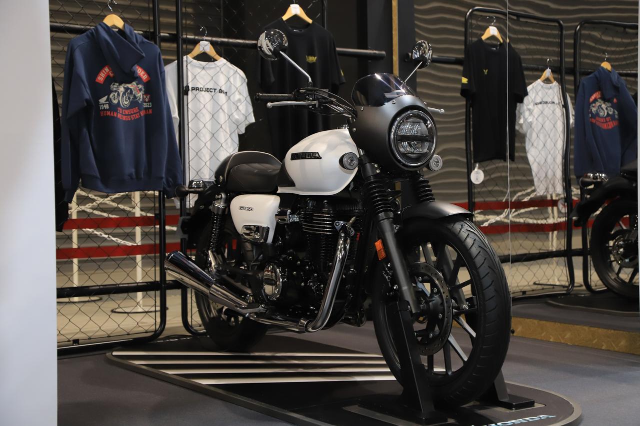 2023年注目の新型バイク 400cc 編｜ホンダ・カワサキのニューモデル【第2回名古屋モーターサイクルショー速報】 - webオートバイ