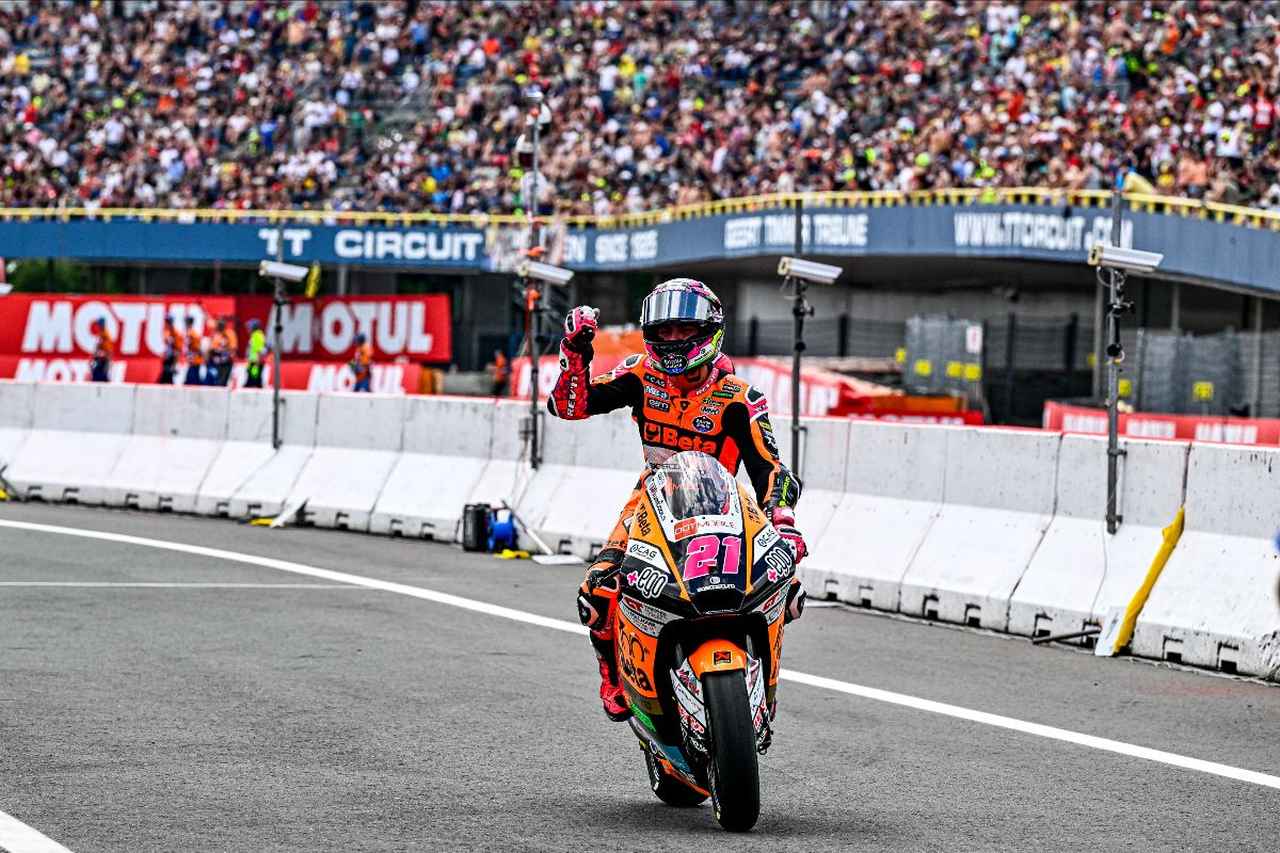 【2023 Moto2 第8戦オランダGP】J.ディクソンがMoto2クラスで初優勝！ 小椋藍は復活の2位表彰台 - webオートバイ
