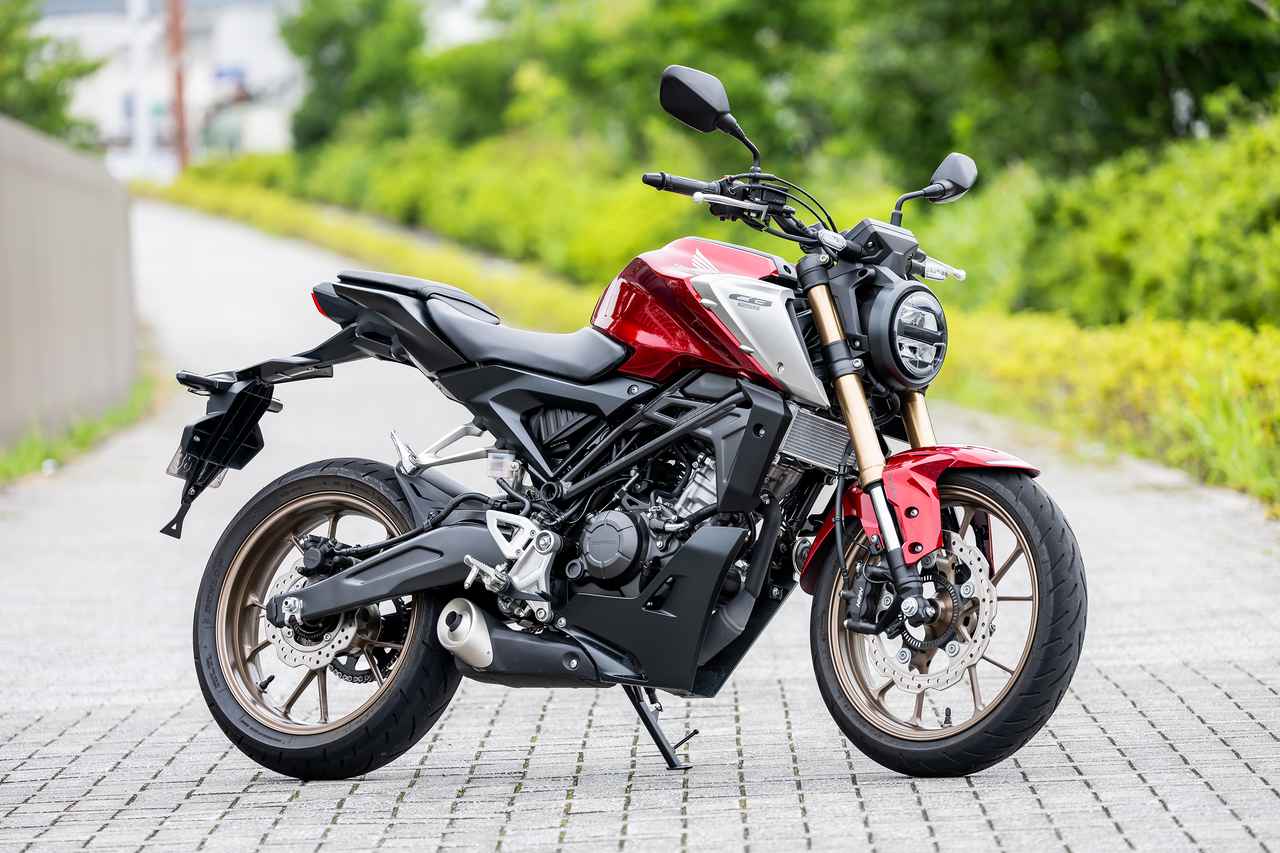 人気のフルサイズスポーツモデル・ホンダ「CB125R」を抽選で当てよう！【JAPAN BIKE OF THE YEAR 2023 モニター車両紹介 A賞】 (1/2) - webオートバイ