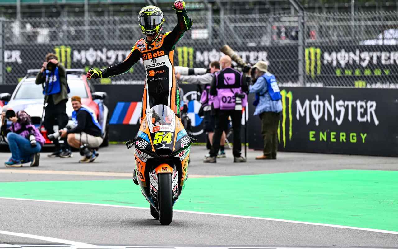 【2023 Moto2 第9戦イギリスGP】F.アルデゲルがMoto2クラスで初優勝！ 小椋藍は8位 - webオートバイ