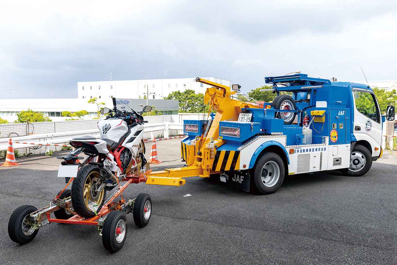 JAFのバイク向けロードサービスを徹底解説｜料金・対応内容・アプリの利用方法などをまとめて紹介【突撃！ 耳よりライサポ情報】 (1/2) - webオートバイ