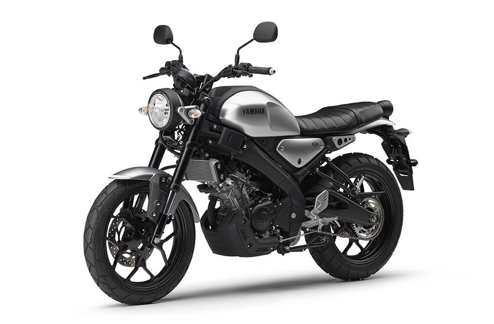 ヤマハ「XSR125 ABS」登場！ 価格・発売日・カラーバリエーション情報｜ネオレトロスタイルの新たな原付二種 - webオートバイ