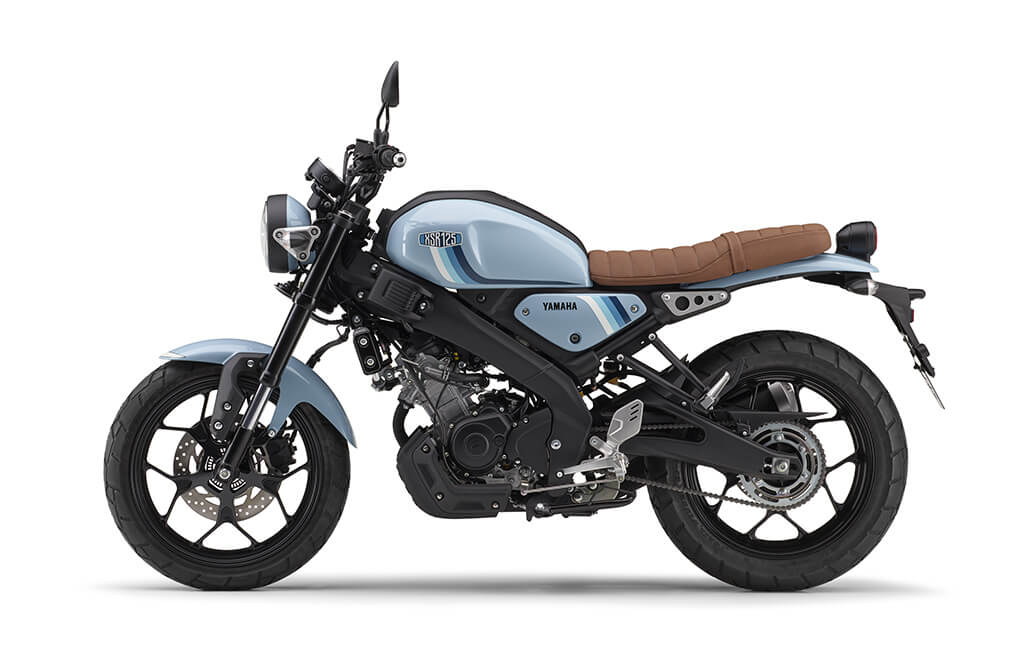 ヤマハ「XSR125 ABS」登場！ 価格・発売日・カラーバリエーション情報｜ネオレトロスタイルの新たな原付二種 - webオートバイ
