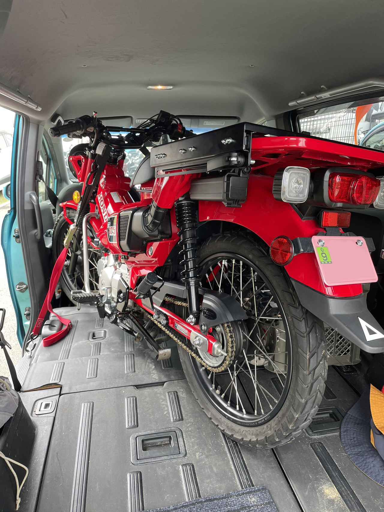 イトーKTのCT125用スライドキャリアスリムでハンターカブの積載能力を大幅にアップ〈若林浩志のスーパー・カブカブ・ダイアリーズ Vol.240〉 - webオートバイ