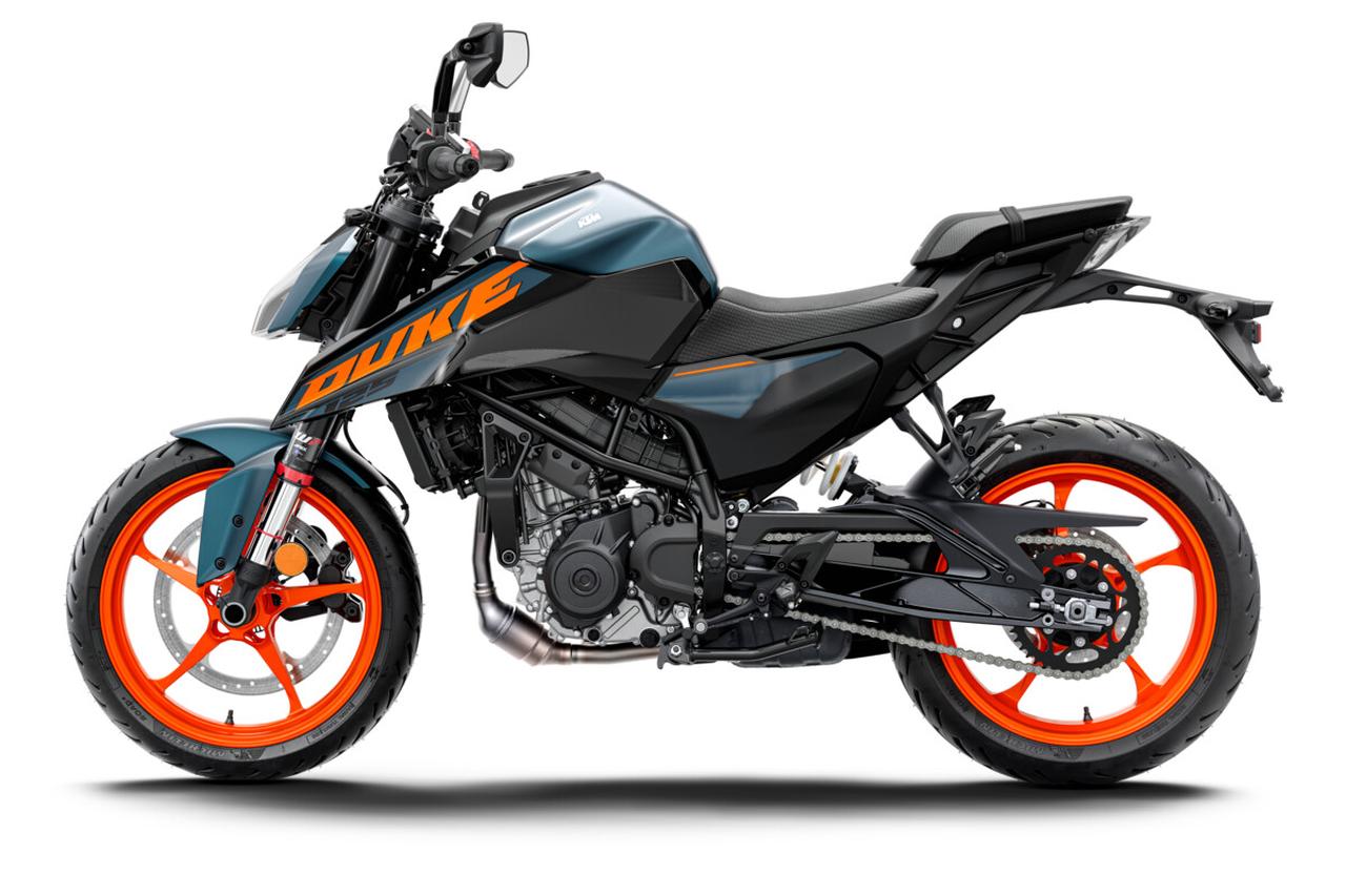 KTM新型「125 DUKE」発表！ 2024年モデルは新設計フレームを採用、水冷単気筒エンジンも次世代型に進化 - webオートバイ