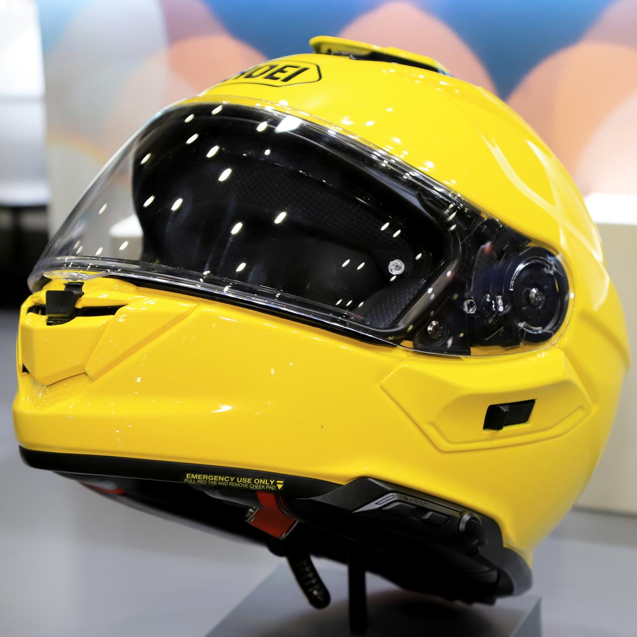 ビルトイン型B+COM「SX1」の発売日・価格が決定｜SHOEIのヘルメット2製品にジャストフィット！ 今後インカムはどう変わる？ - webオートバイ