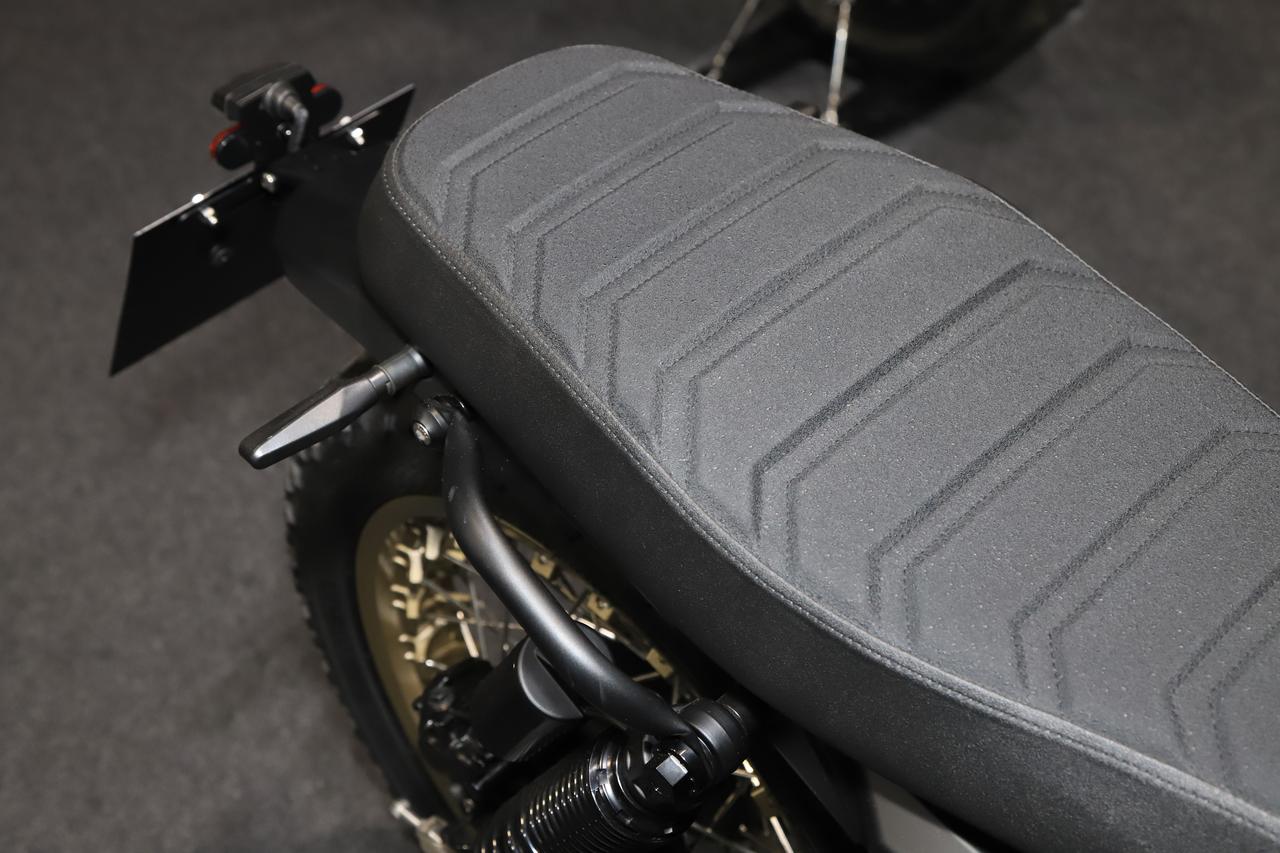 マットモーターサイクルズ「DRK-01 250」撮影レポート｜初の水冷マット！ 足つき性・ライディングポジションもチェック - webオートバイ