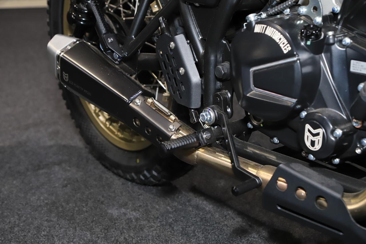 マットモーターサイクルズ「DRK-01 250」撮影レポート｜初の水冷マット！ 足つき性・ライディングポジションもチェック - webオートバイ