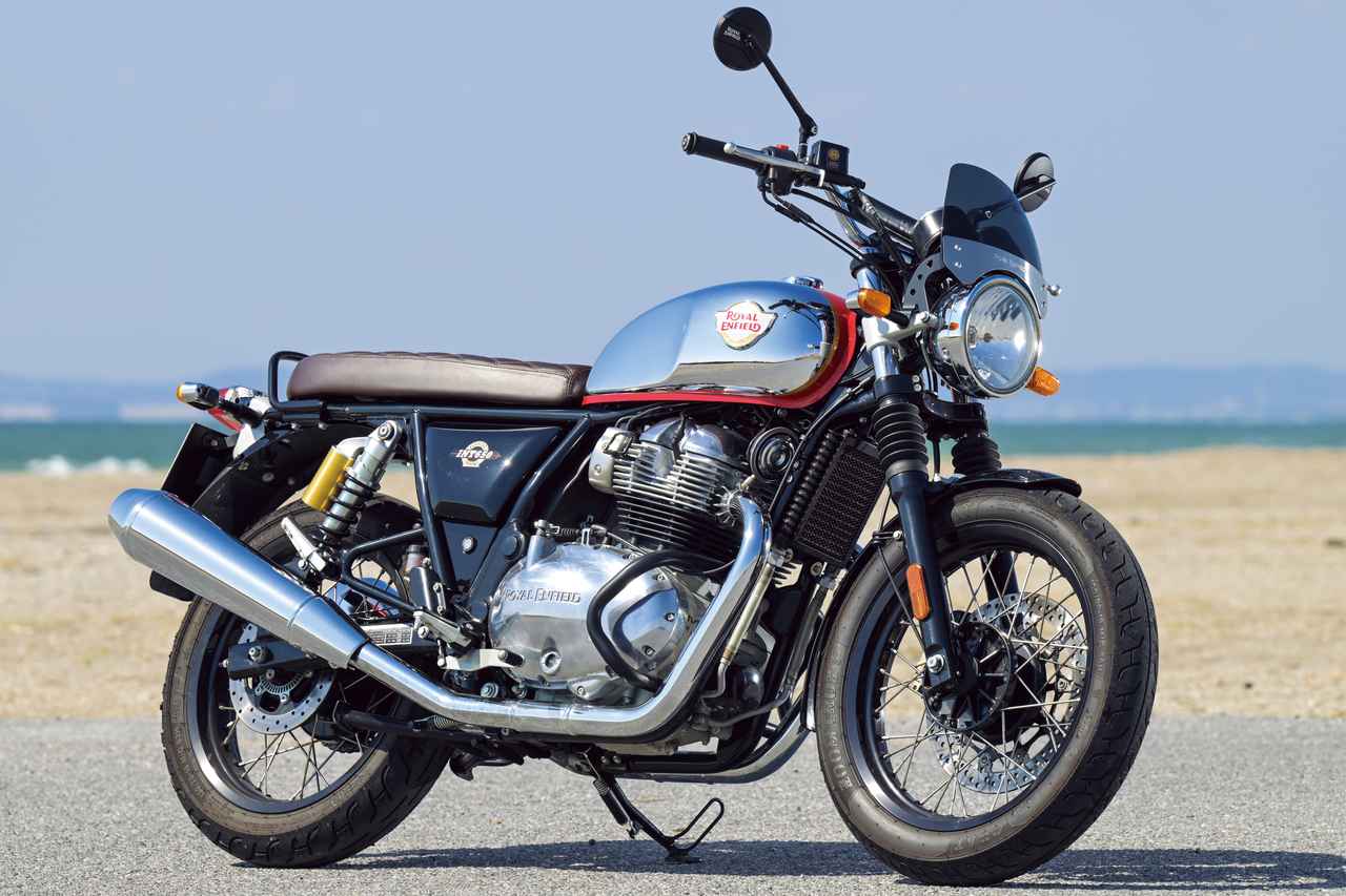 ロイヤルエンフィールド「INT650」インプレ（2024年）端正なフォルムに隠された現代的なエンジンと操縦性 (1/2) - webオートバイ