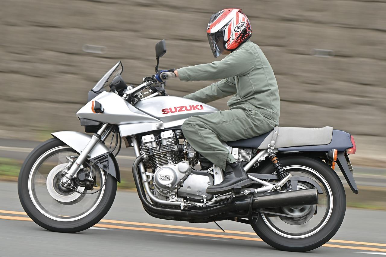 カワサキ「GPz750F」＆スズキ「GSX750S」の思い出を振り返る〈ハチ黒の愉快爽快キャブ車三昧〉 - webオートバイ