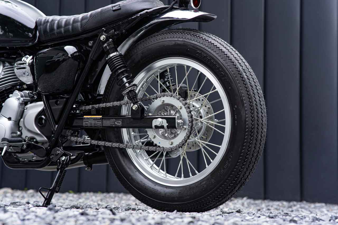 カワサキ「W230」最新カスタムをお届け!! タイを代表するカスタムショップ K-SPEEDが製作したボバースタイル - webオートバイ