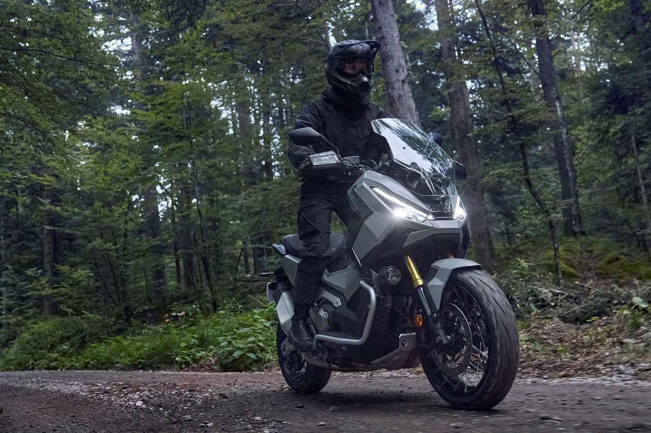 ホンダ新型「X-ADV」発表！ 2025年モデルは装備もスタイリングもアップデート