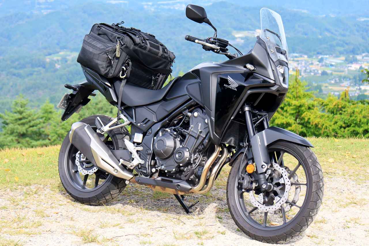 【積載インプレ】ホンダ「NX400」に積むバッグはこれで決まりか!? シンデレラフィットの組み合わせを発見！ - webオートバイ