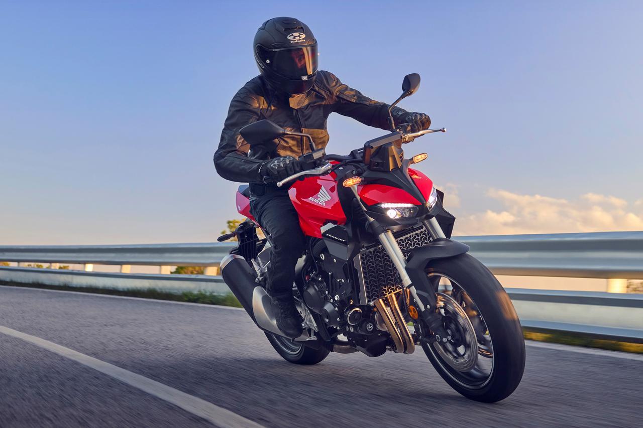 ホンダ「CB1000ホーネット」の詳細が海外で発表！ 価格は意外と安いかも!? 上級グレード「CB1000ホーネットSP」も登場