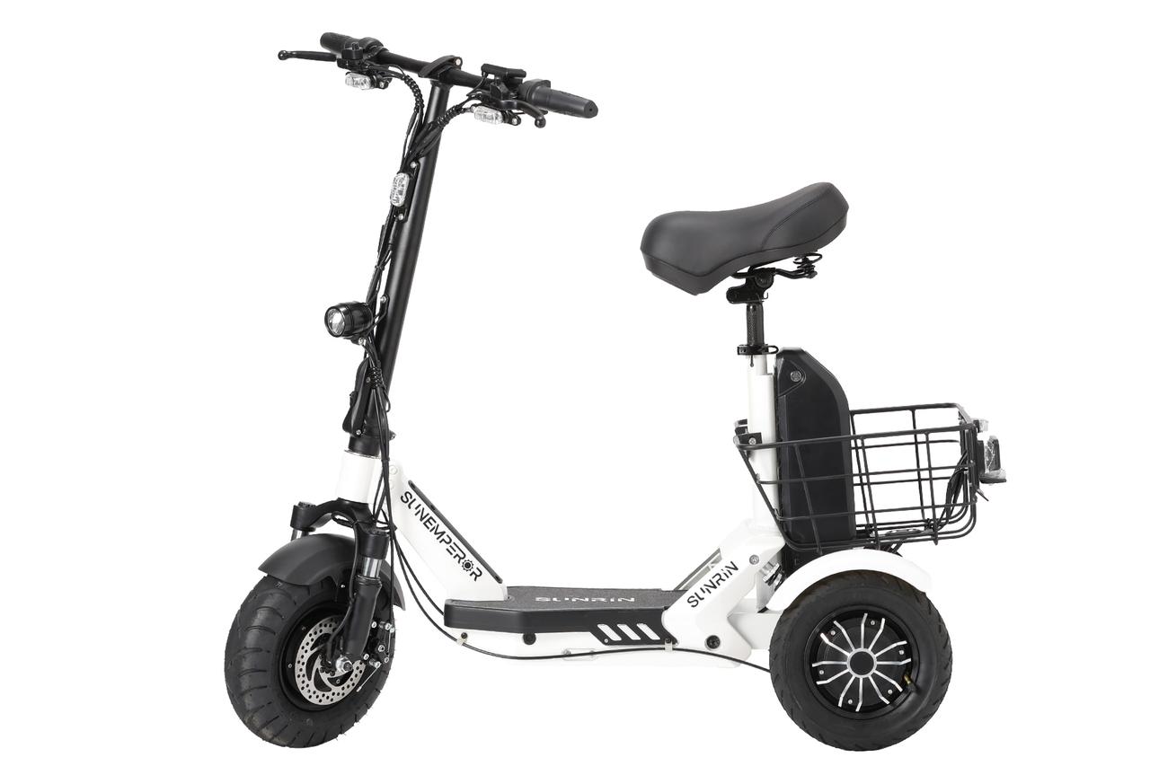 航続距離60kmの3輪電動スクーター「SUNRIN」発売！ 普段使いに便利なバックミラー、カゴ付きモデル - webオートバイ