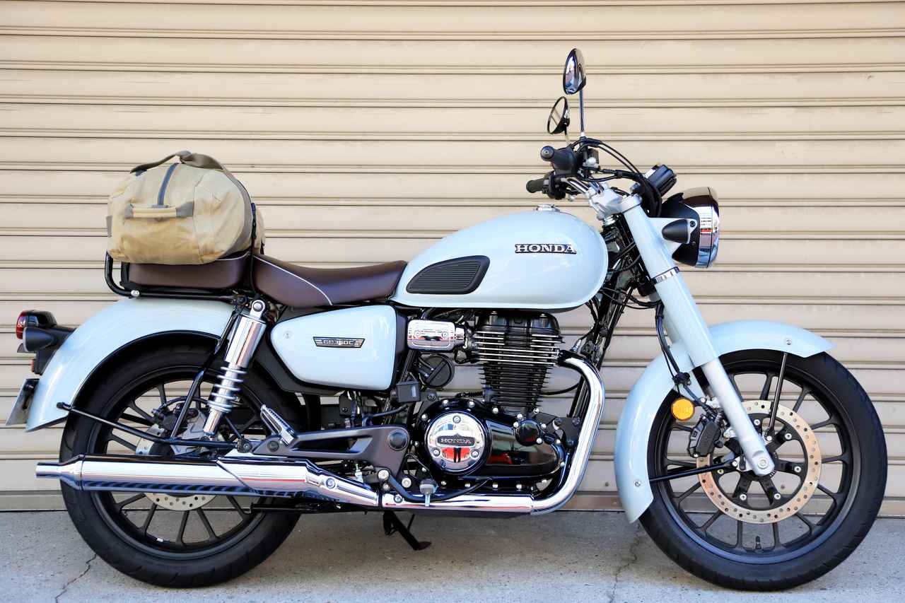 【積載インプレ】ホンダ「GB350C」に荷物を積む方法｜積載性は最高峰！ サイドバッグはノーマル状態でも装着できるのか!? - webオートバイ