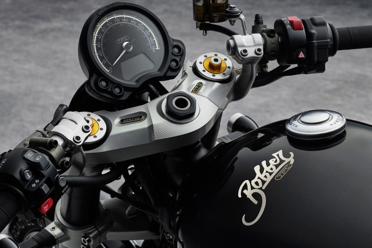 世界限定750台！ トライアンフ新型「ボンネビルボバーTFC」発売｜ブラック×ゴールドで高級感満点の仕上がり - webオートバイ