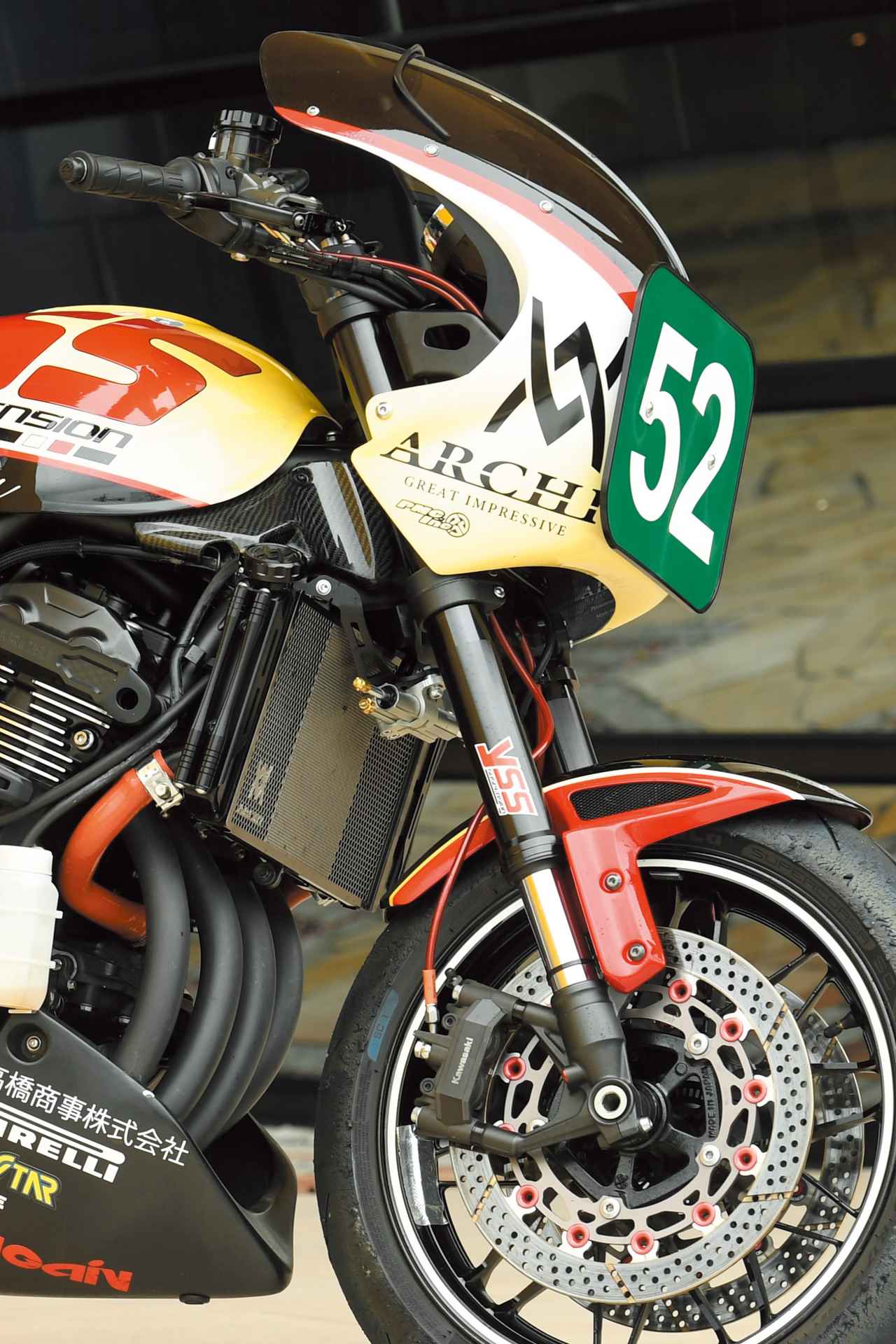 YSSで走りが変わる！ 操縦安定性を向上させる「ステアリングダンパー」を紹介｜カワサキ「Z900RS」用キットもラインナップ - webオートバイ