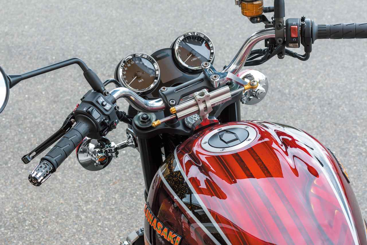 YSSで走りが変わる！ 操縦安定性を向上させる「ステアリングダンパー」を紹介｜カワサキ「Z900RS」用キットもラインナップ - webオートバイ