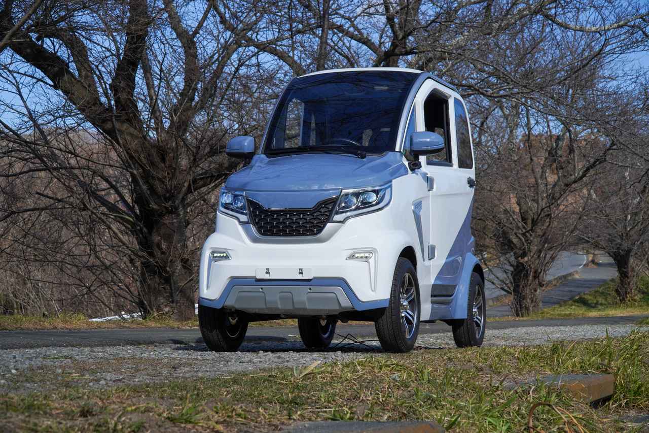 【試乗記】65万円の原付ミニカー「EV-eCo」に乗ってみた！ 大胆に割り切った1人乗りの超小型EV (1/3) - webオートバイ
