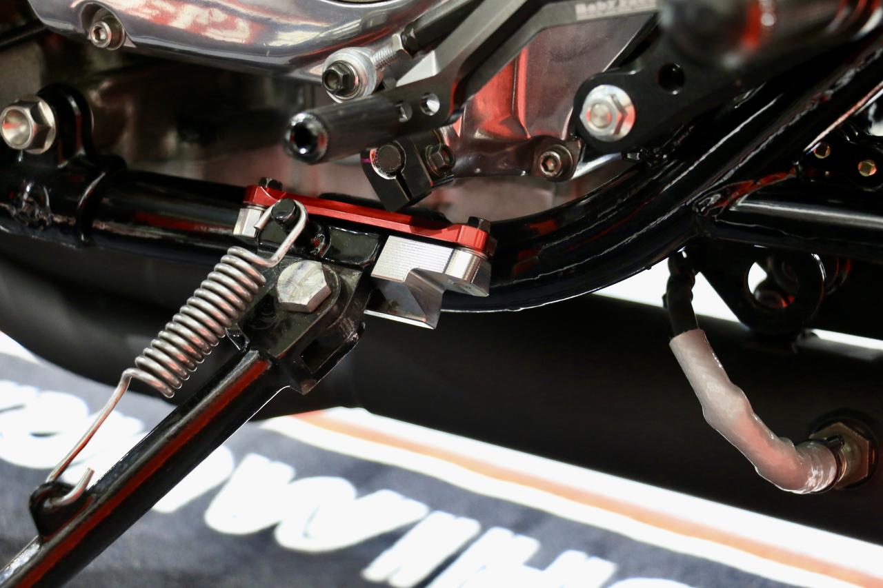 「KAWASAKI Z1 YOSHIMURA」より走りやすさを追求して開発されるヨシムラ製パーツの数々 - webオートバイ