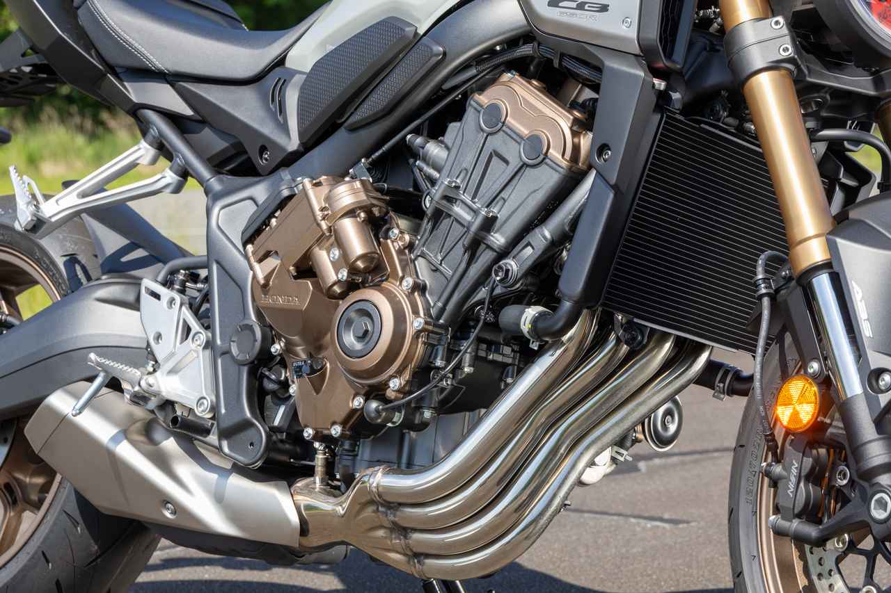 【SCOOP!】CB1000Fに続け!! 今度は弟分・ヨンヒャク登場!? ホンダ「CB400 FOUR」「CBR400R FOUR」 - webオートバイ