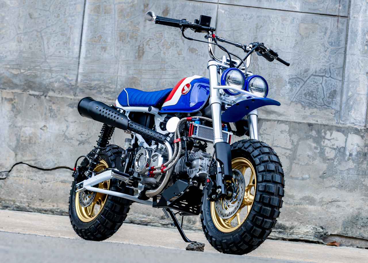 その名もモンキーバハ125！ タイを代表するカスタムパーツメーカー・K-SPEEDが作り上げたモンキー125ベースのBAJAスタイル - webオートバイ
