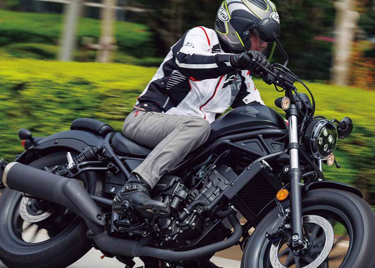 ホンダ「レブル250 Eクラッチ」徹底解説！ レブルとEクラッチは相性抜群？ そのメリットを試乗レビュー (1/3) - webオートバイ